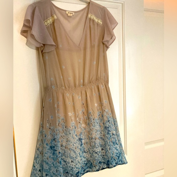 Love Riche | Dresses | Beautiful Flowy Taupe And Blue A Frame Dress ...